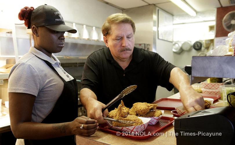 Fried chicken taste test heads to Chubbie's with burlesque dancer ...