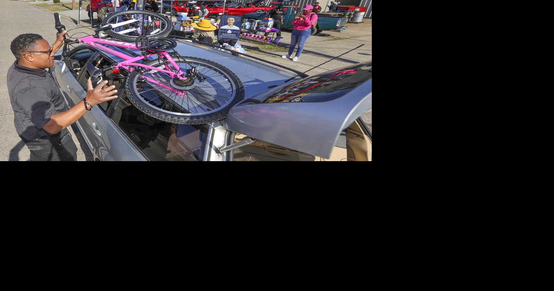 Photos: Devin Espadron Foundation’s Toy Give Away in Harvey | Photos ...