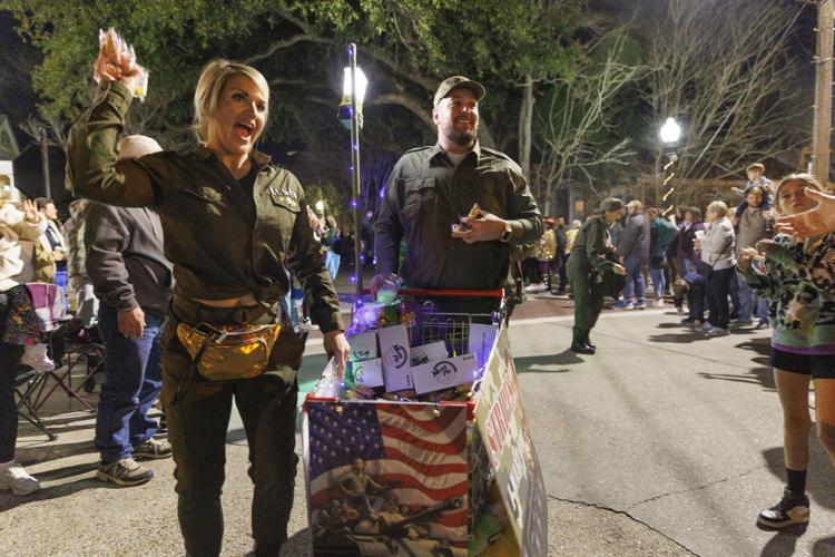 Mona Lisa and MoonPie parade | Mardigras | nola.com