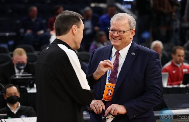 Tom Burnett was the quintessential leader of college sports | Sports ...