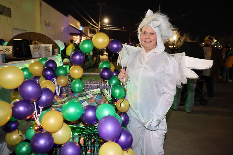 The art of Slidell's Mona Lisa and MoonPie Mardi Gras parade | One ...