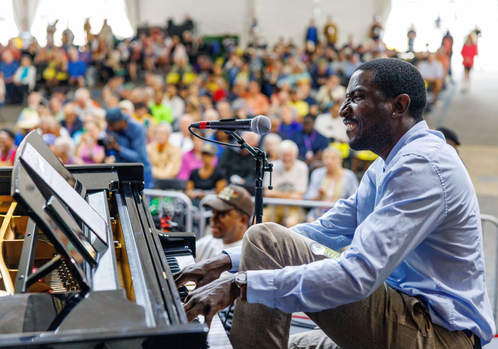 Photos: Rain falls on second Friday of Jazz Fest | Photos | nola.com