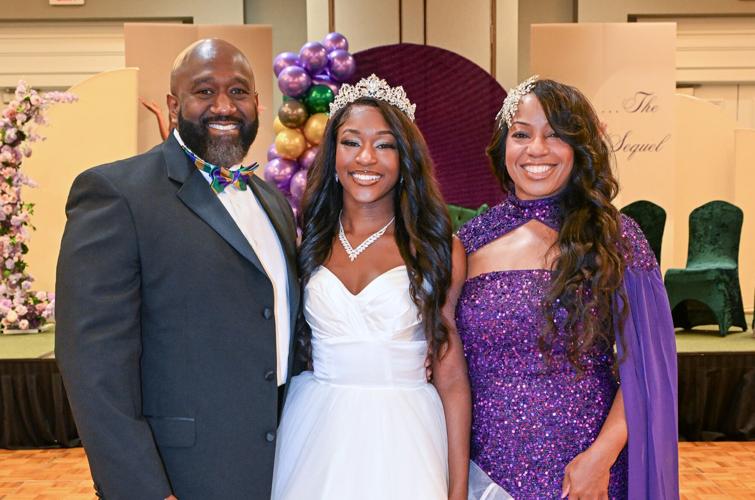 Nell Nolan: Original Illinois Club Ball; OIC queen's party ...