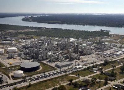 Fire at Valero refinery in Meraux injures two workers, closes highway ...