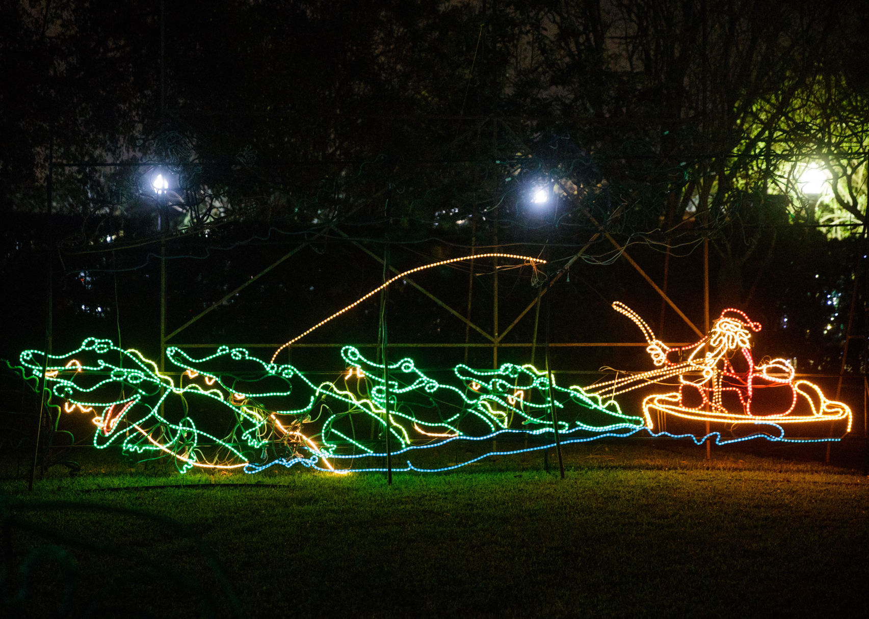 Watch Papa Noel read 'Cajun Night Before Christmas' | Entertainment ...