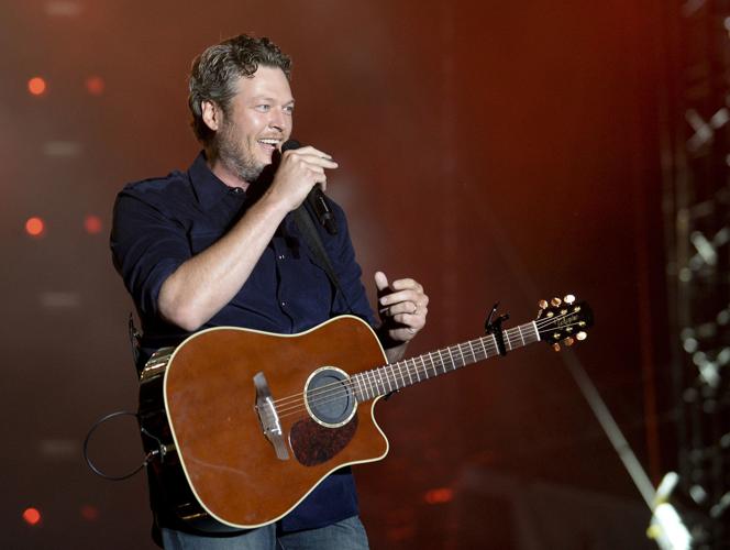2017 Bayou Country Superfest: Blake Shelton, Miranda Lambert, Rascal ...