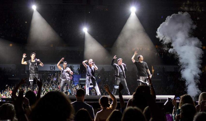 Enthusiastic crowd relives its youth at New Kids on the Block show ...