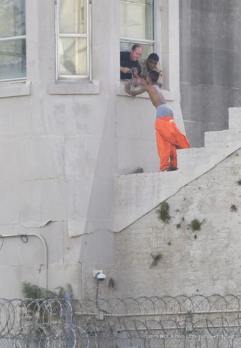New Orleans inmate's escape to roof ledge under investigation | Crime ...