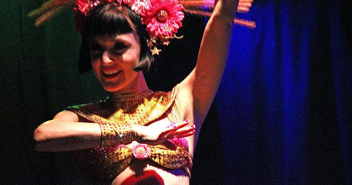 Burlesque In New Orleans One Crazy Week Of Striptease Circus Sideshow