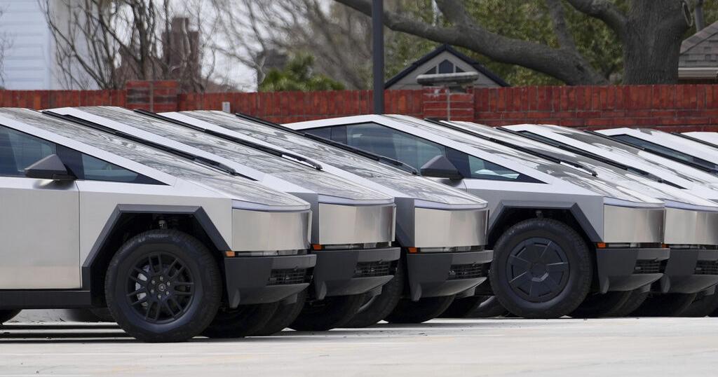 Police searching for man from footage of Cybertruck attack | Crime ...