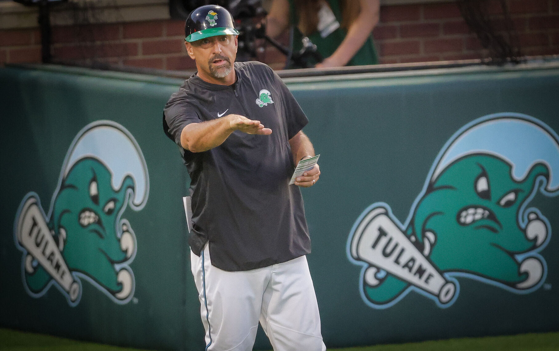 Hawaiian connection: Tulane newcomers Kaikea Harrison, Tanner Chun are ...