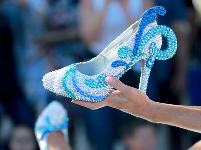 2017 shoe parade brings Krispy Kreme, showgirls and Coca-Cola to ...
