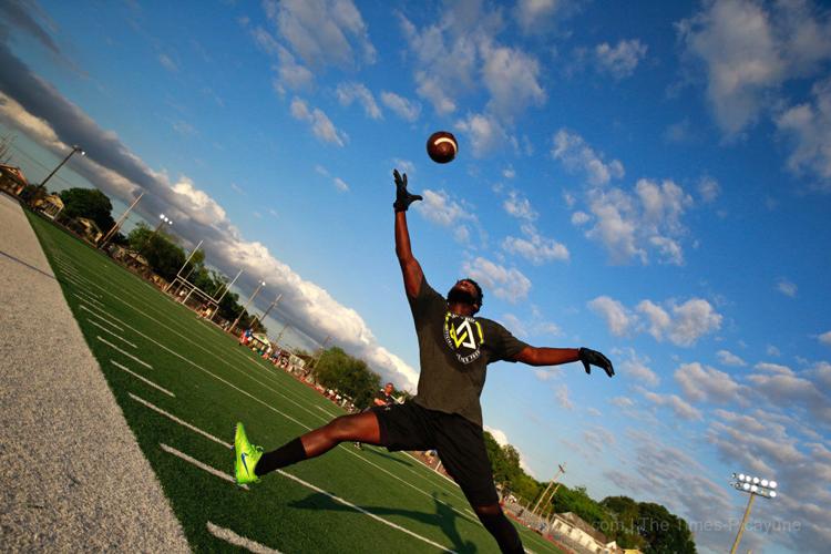 Close NFL inner circle helped prepare New Orleanian Bruce Thompson for ...