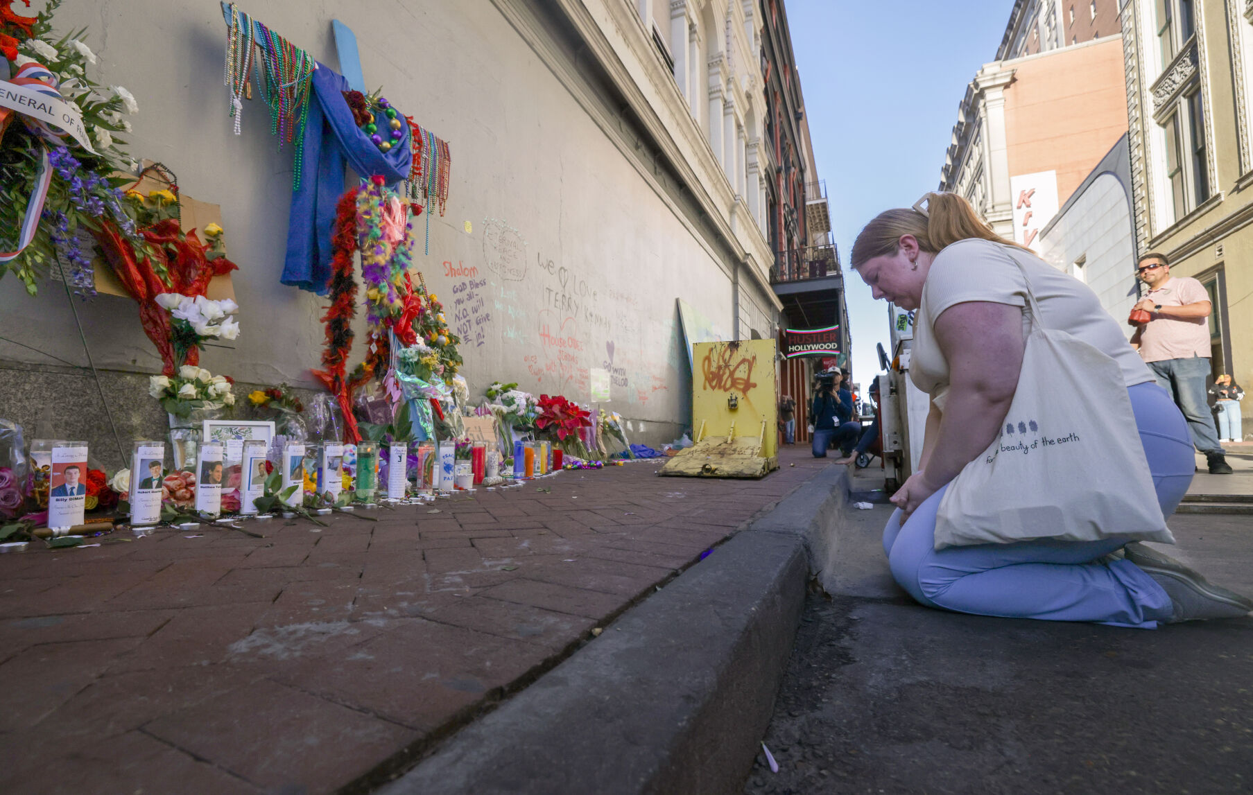 Photos: People pay their respects at Bourbon Street memorial for attack ...