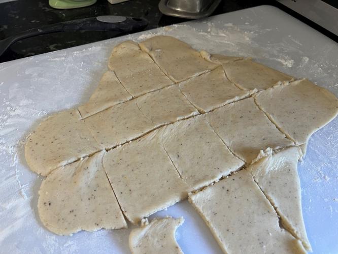 Big Mama's 100-year-old teacake recipe for has staying power | Where ...