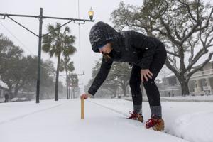 Photos: Rare New Orleans snow day means sliding, snowballs and selfies ...
