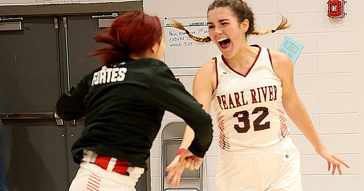 Pearl River snaps 20-year playoff drought with 58-40 win over Lakeshore ...