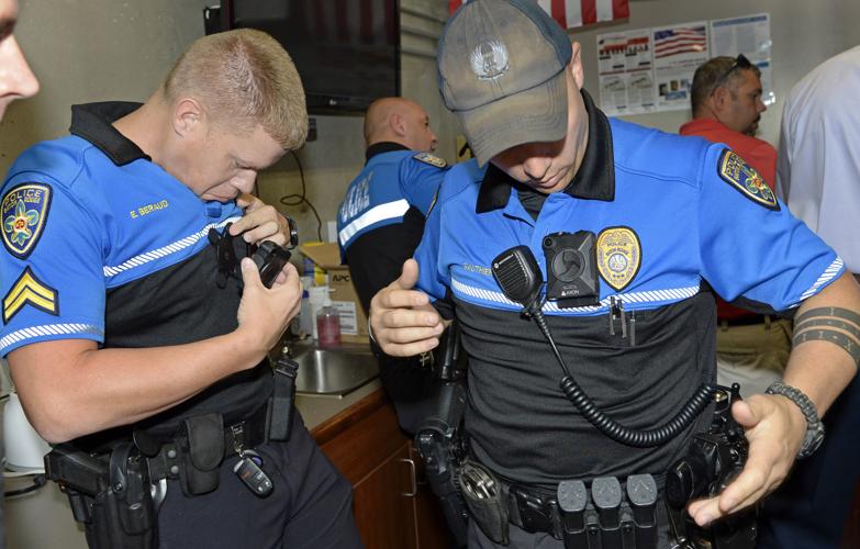 Baton Rouge police receive long-awaited body cameras Thursday, Friday ...