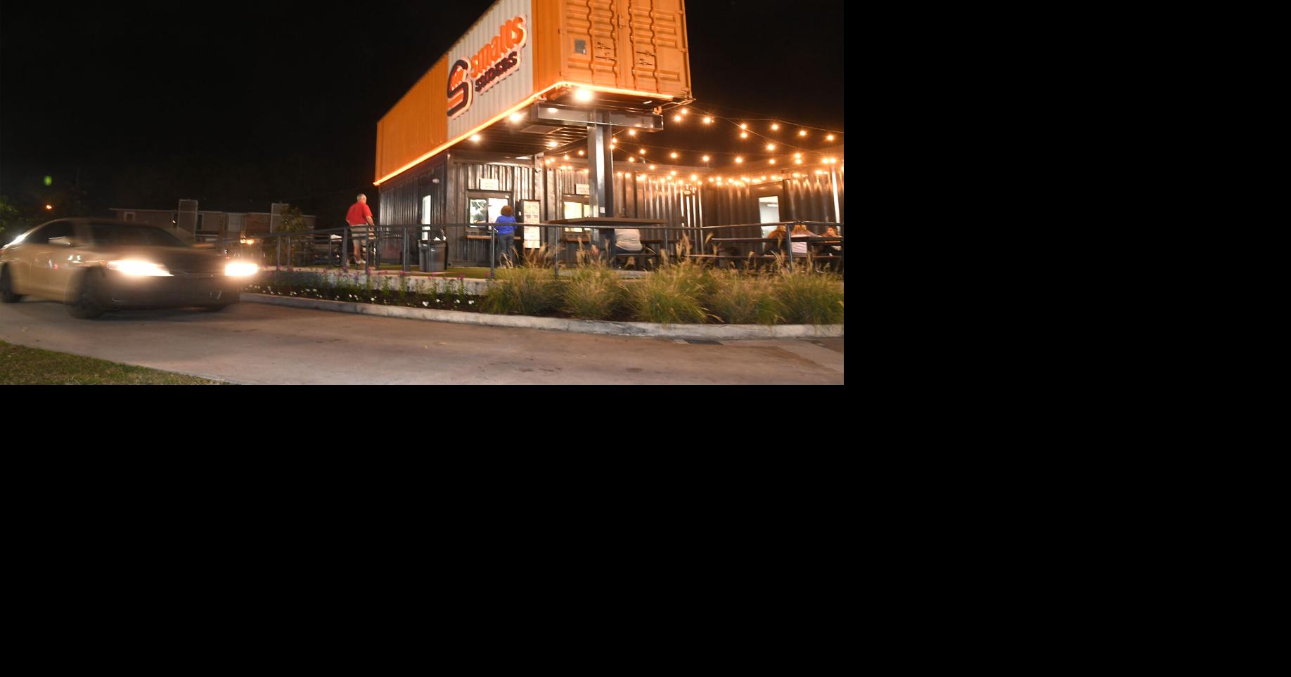 Drew Brees-owned burger spot Smalls Sliders OK'd in Metairie ...