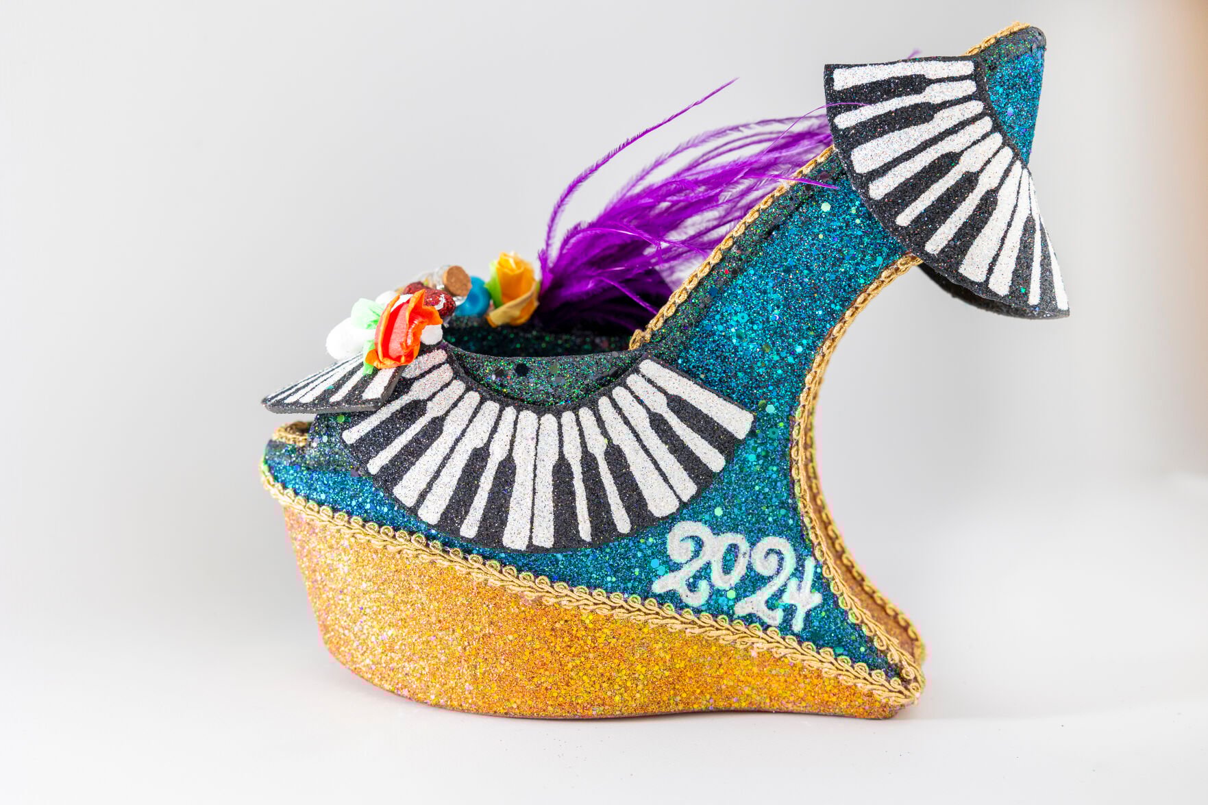 New Orleans Krewe of Muses shoes throughout the years | Mardi Gras ...