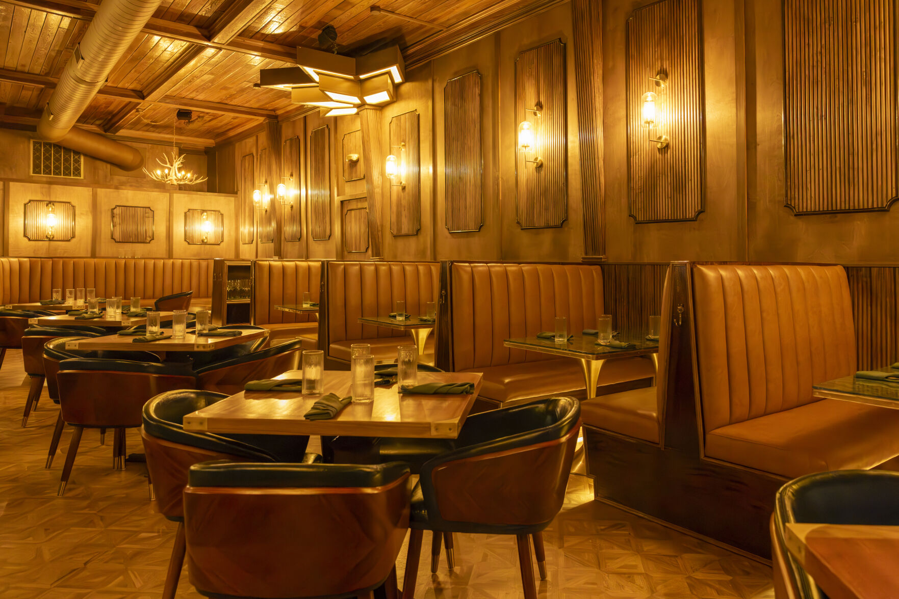 Inside the Husky restaurant in Uptown New Orleans LA | Where NOLA Eats ...