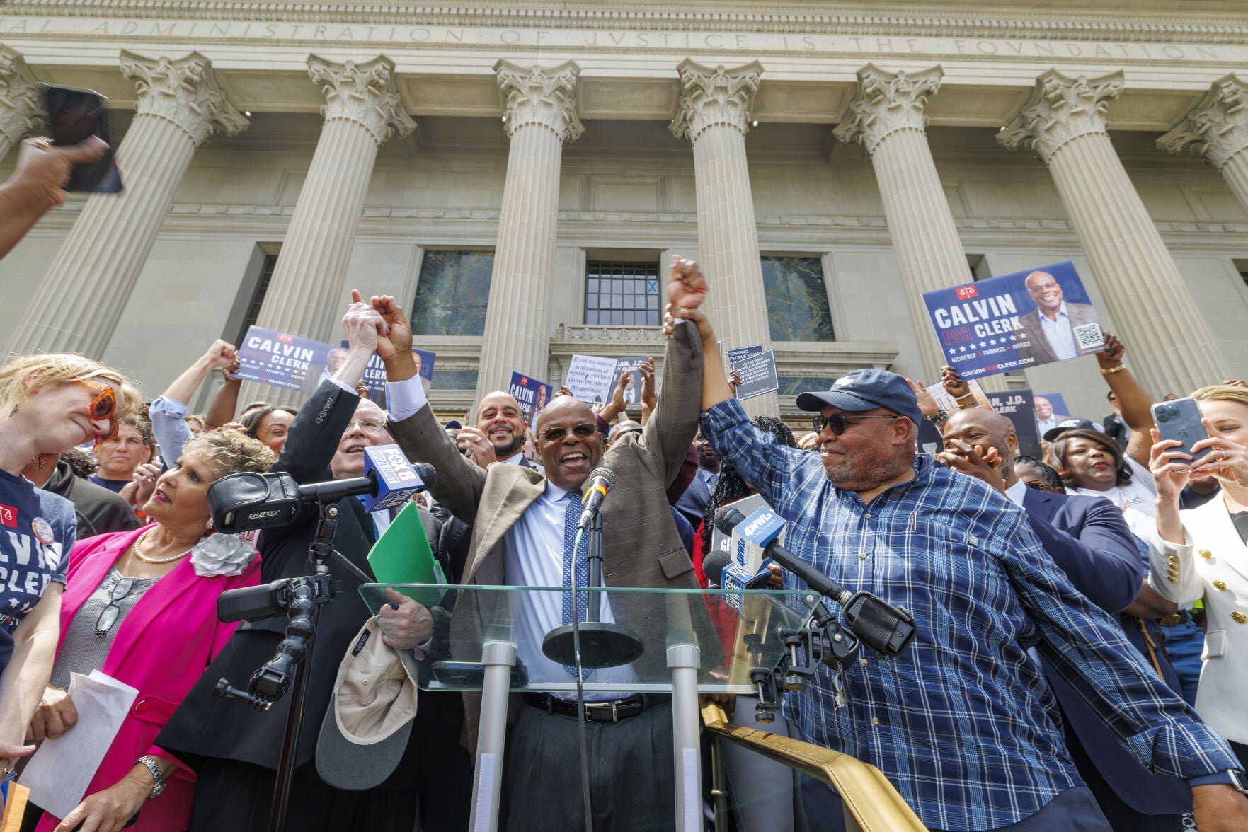 Calvin Duncan takes oath for criminal clerk seat under siege | Courts ...