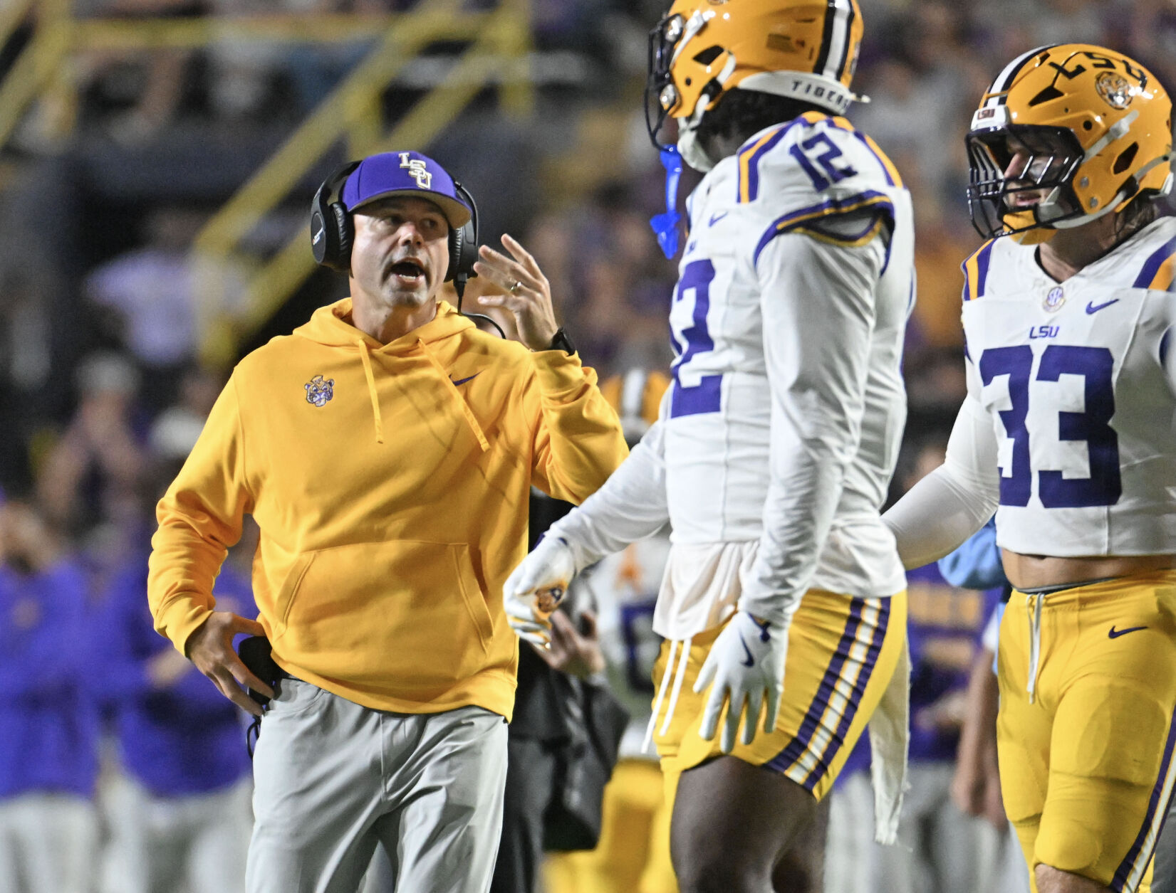 LSU DT to transfer days after Tigers announced his return | Football ...