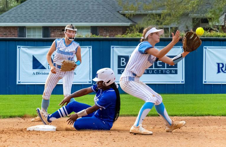Mandeville softball wins fifth straight with 12-2 district win over ...