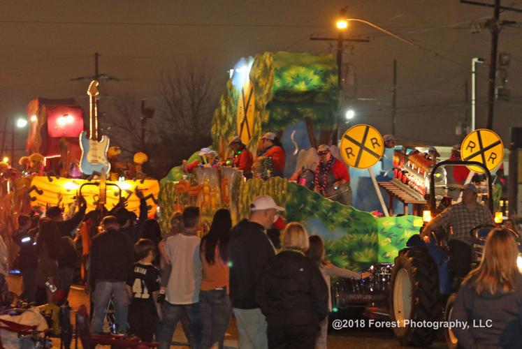 Krewe of Isis rolls in Metairie: See photos from the parade | Archive ...