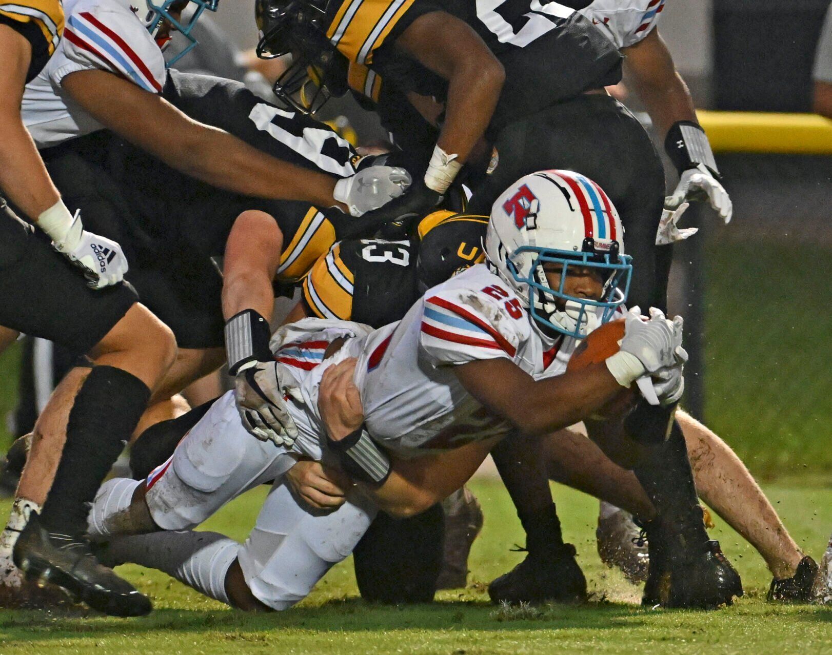 Ground game gets rolling in second half as Rummel takes down Shaw in ...