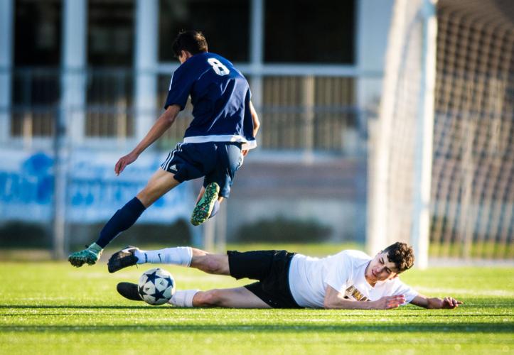 Boys soccer: Bonnabel busts through late to edge Ehret 3-1 | Prep ...