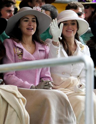 Mardi Gras grandstand fashion: What the 2015 Queen of Carnival and her ...