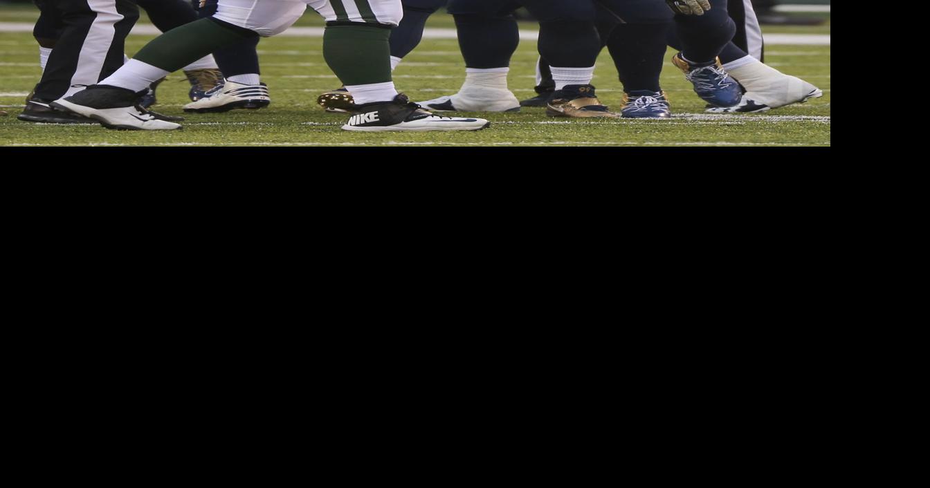 Aaron Donald leads a Rams pass rush that presents different kind of ...