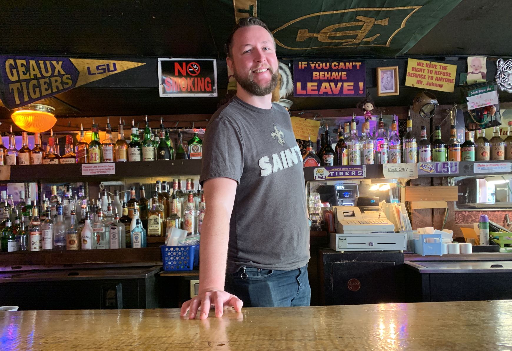 Dive bar devotees, rejoice: Brothers Three Lounge has reopened | Where ...