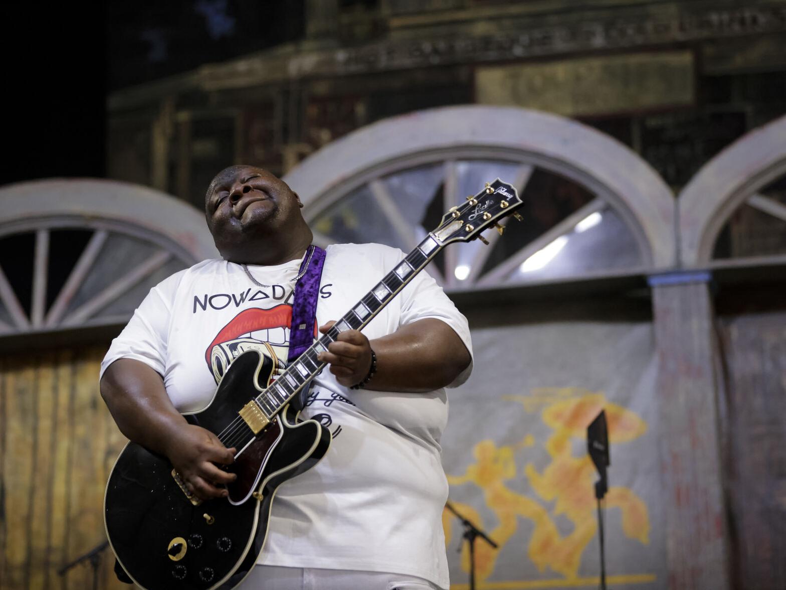 chris stone kingfish