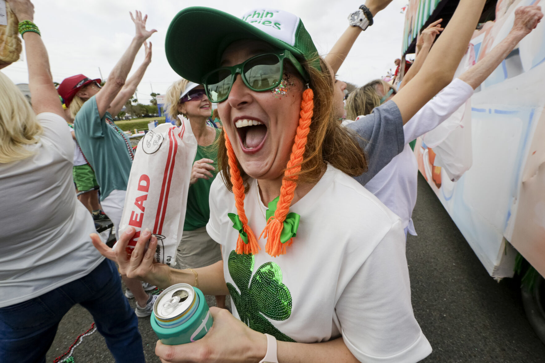 43rd Louisiana Irish-Italian Parade rolls in Metairie | Entertainment ...