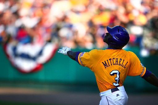 Who is LSU's best football, baseball or basketball player of the 2000s ...