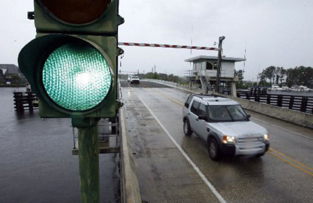 Madisonville swing bridge schedule altered to ease vehicular flow ...