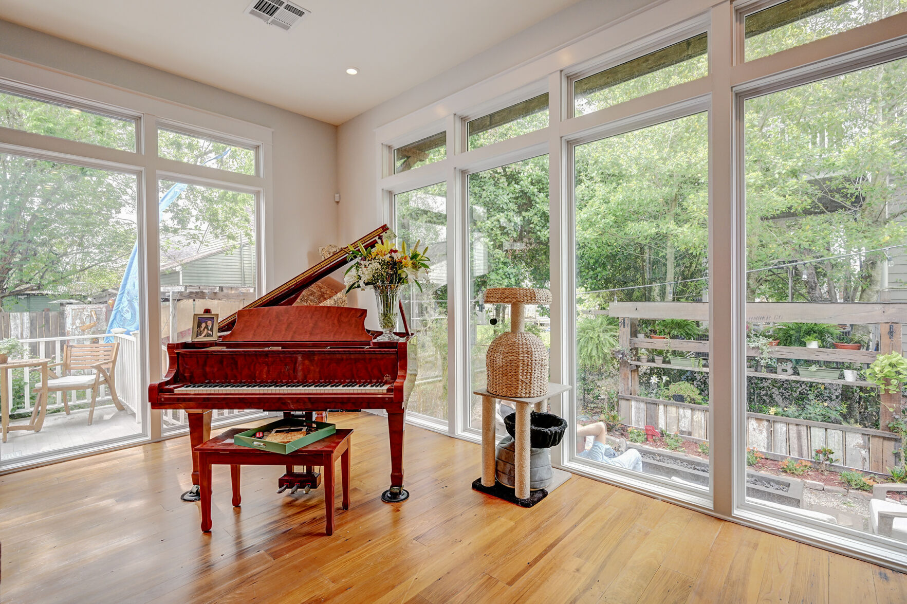 PHOTOS: An 1856 cottage in Old Gretna brings its owner's varied ...