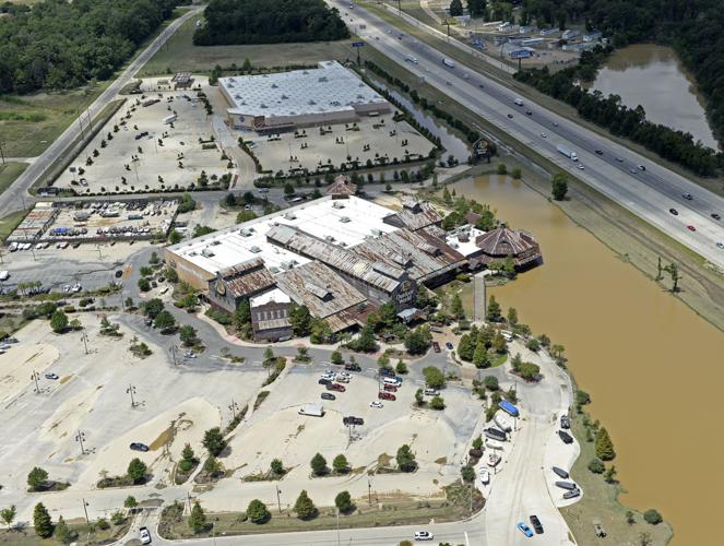 Many shift to post-flood mode as waters recede, cleanup begins ...