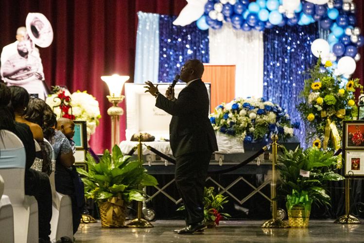 Gentle giant Bennie Pete Jr. is serenaded to his grave | Music | nola.com