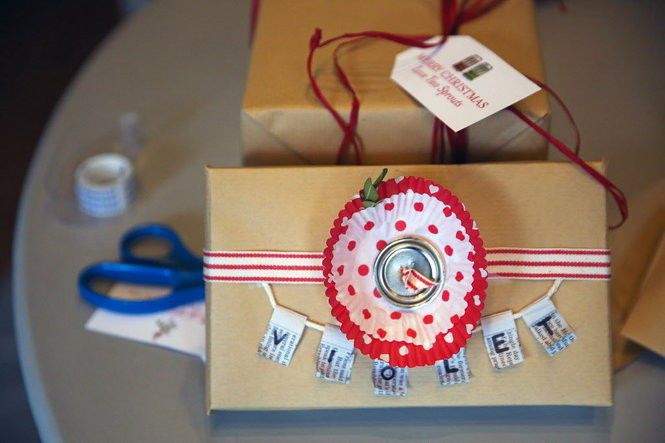 Almost too pretty to open: gift wrapping tips for the prettiest holiday ...