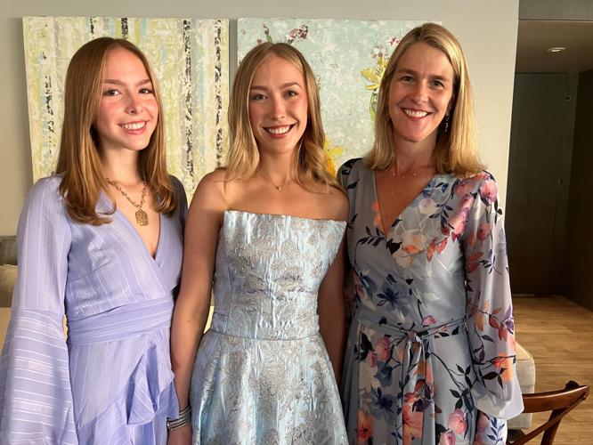 Nell Nolan: 6 Plaza debs, Singley deb, Delmer tea | Entertainment/Life ...