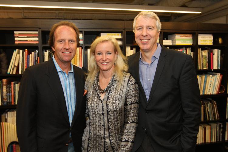 Lee Ledbetter & Associates hosts a cocktail party before Art for Arts ...