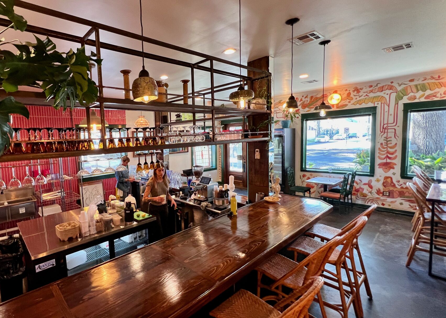 New Orleans cafe Smoke & Honey changes from morning to night | Where ...