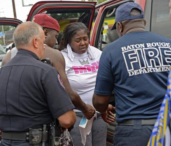 'I’m so outraged,' crowd at Baton Rouge prayer vigil for Alton Sterling ...