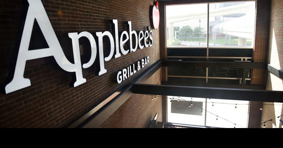 Applebee's boneless chicken fight cook server Algiers | Crime/Police ...