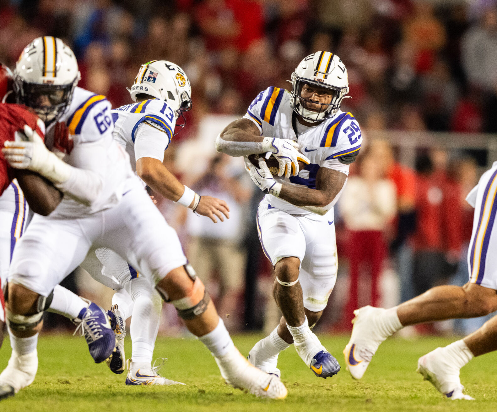 LSU football matchup with Texas A&M, Garrett Nussmeier runs | LSU ...