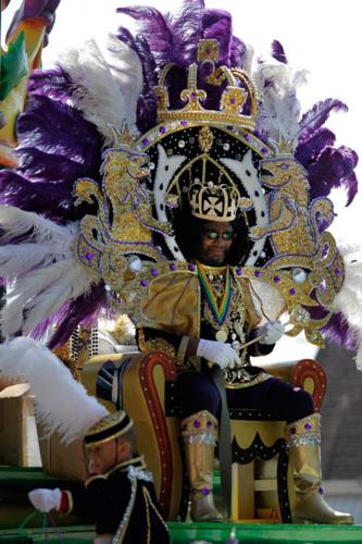 Photos: Perfect weather, lots of smiles for NOMTOC parade in Algiers ...