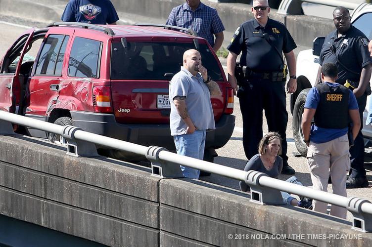 JPSO vehicle flips onto side during pursuit | Traffic | nola.com